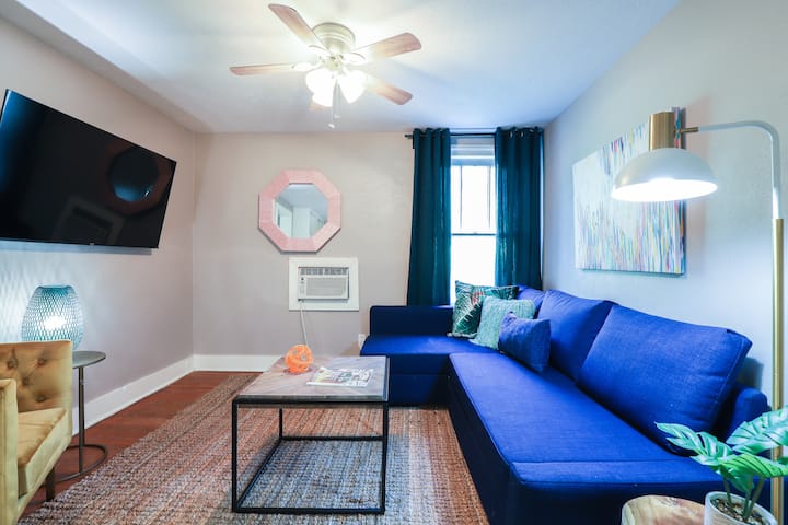 2br Montrose Azul Plex | Downtown, Medical Center! - Bayou City Art Festival