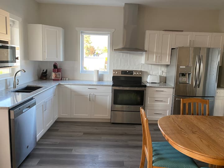A&t’s Cozy Home - Penticton
