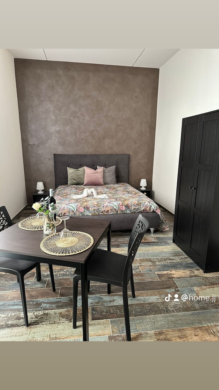 Home J&j
Room Jacqueline - Bari