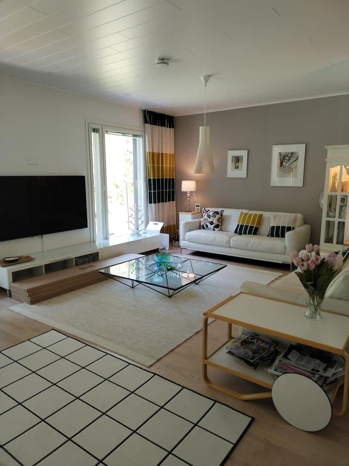 Tyylikäs / Viihtyisä  Rivitalon Pääty  86m2 - Lahti