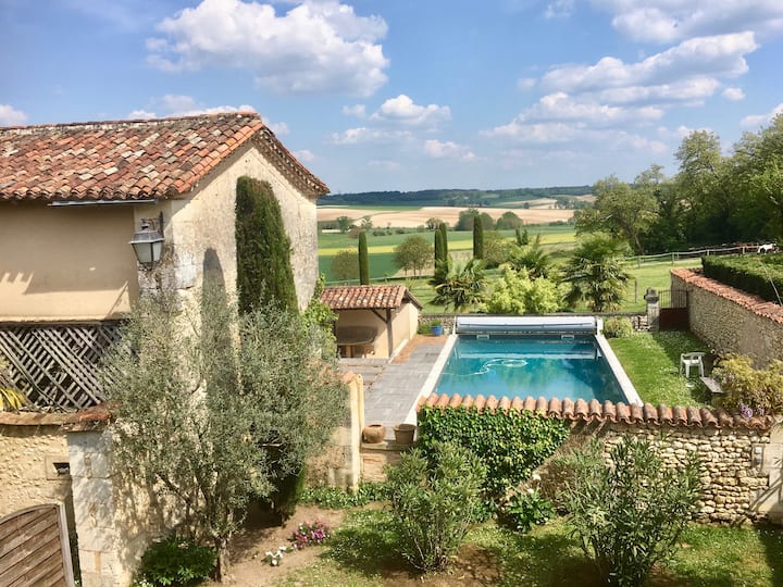 La Grande Maison Avec Piscine - Aubeterre-sur-Dronne