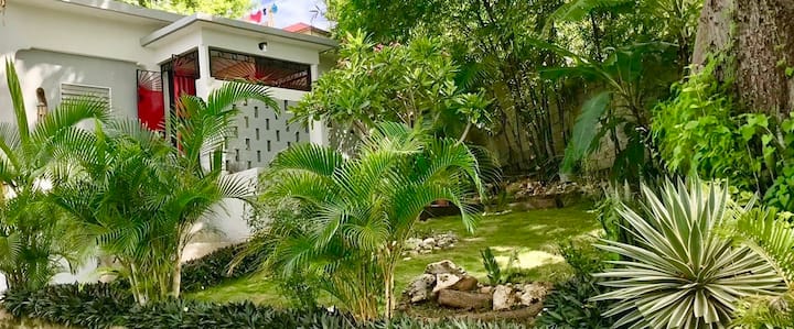 Private Studio Kitchen Bath Free Airport Transfer - Montego Bay