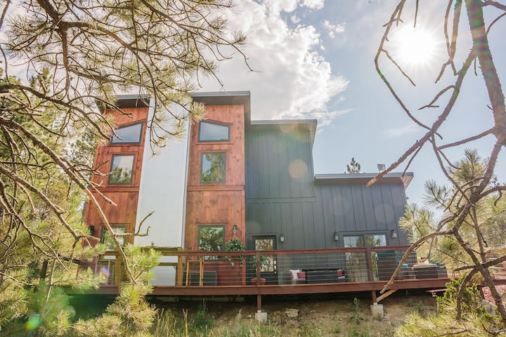 Industrial Loft@old Pine Retreat - Montana