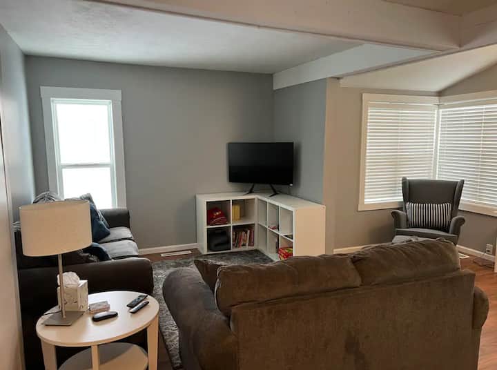 Okoboji Getaway, A Cozy Cottage - Okoboji, IA