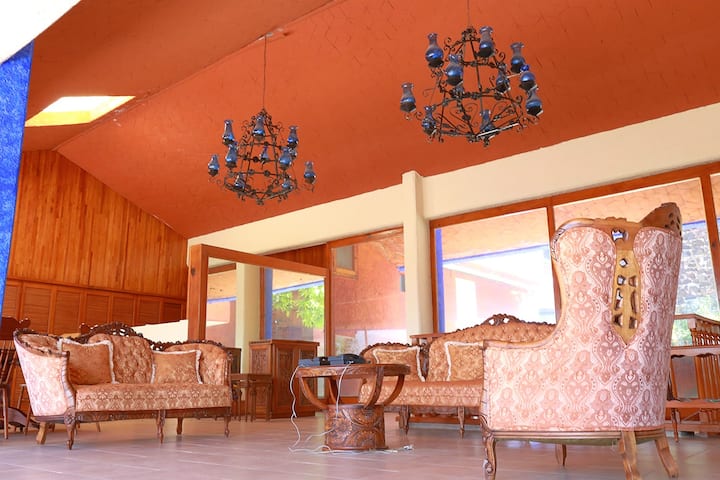 Renta Espacio Amplió, Agradable - Cuernavaca