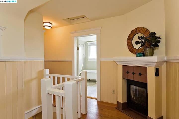 Cute And Cozy House Apartment - Oakland, CA