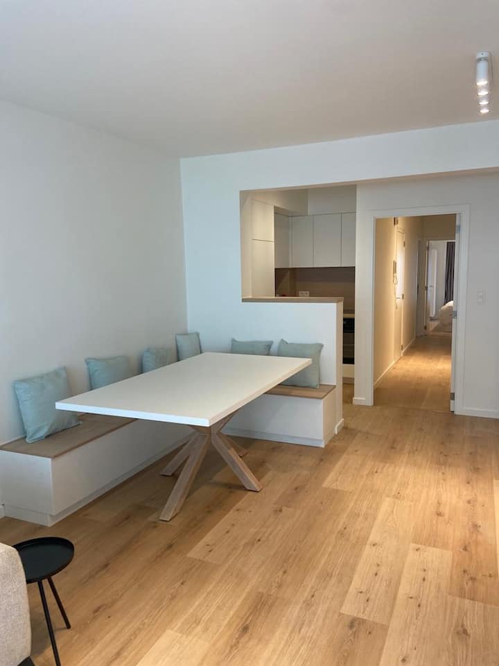 Gerenoveerd, Uitstekende Ligging - Knokke-Heist