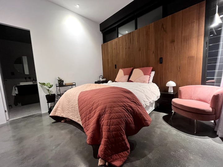 Exclusive, Independent & Central - Cottesloe