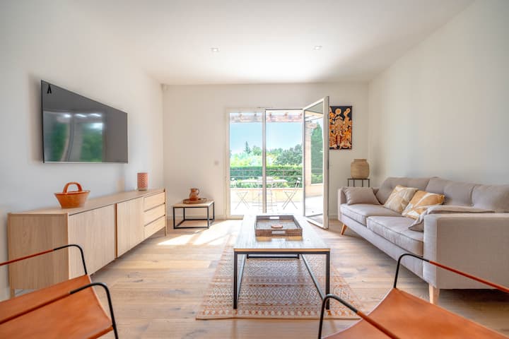 Superbe Villa Climatisée Au Calme, Jardin, Parking - Sainte-Maxime