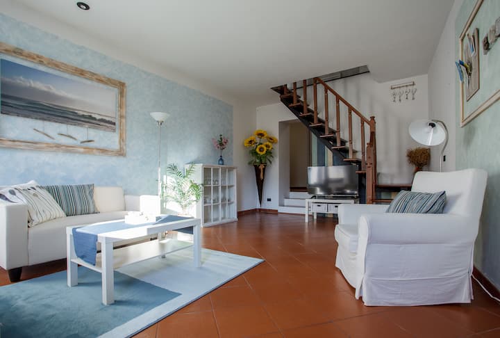 Tipica Casa Ligure In Pietra - Albenga