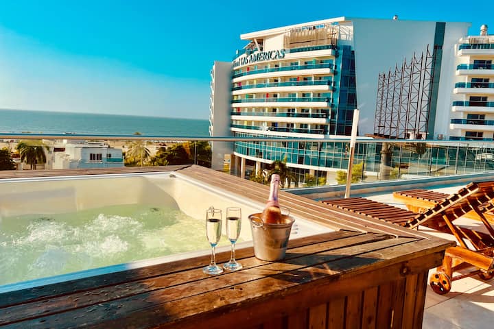 Beach Access Accross From Las Americas, Hot Water! - Cartagena