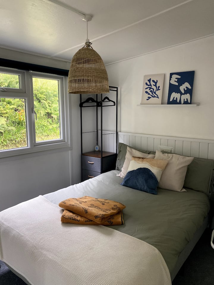 28 Sea Valley - Devon