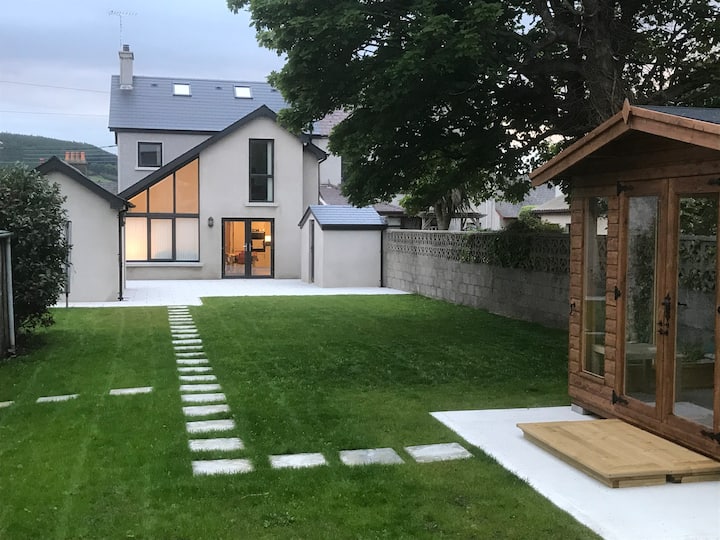 Bryansford Gardens Newcastle Close To Town & Beach - Down