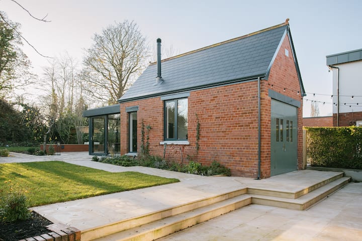 The Carriage House - Belfast