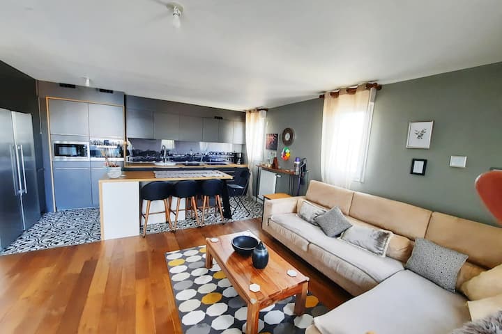Beau Duplex, Terrasse, Parking, 8p Et Climatiseur - Nanterre