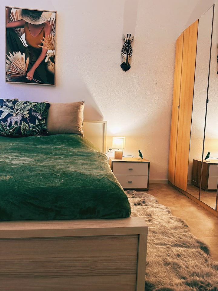 Cozy Flat With Balcony - Graz