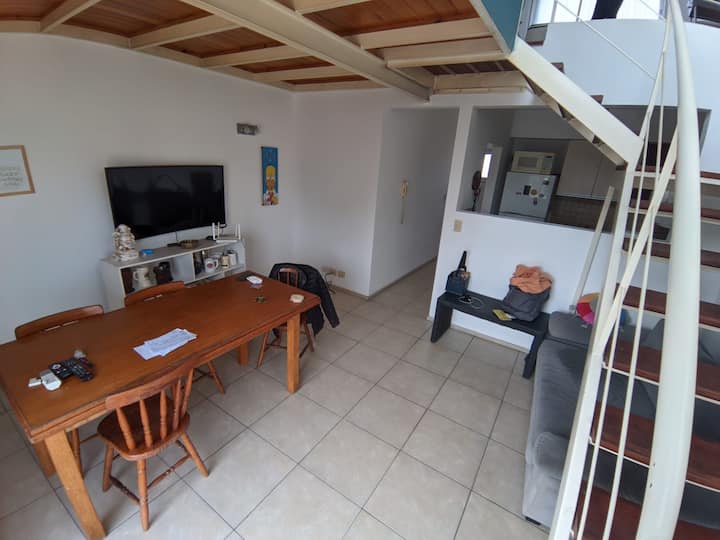 Duplex En Rosario Con Patio Y Cochera - ロサリオ