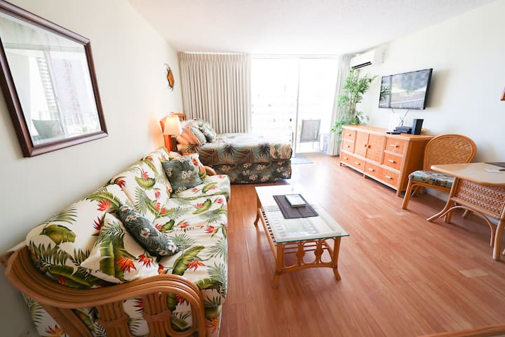 8 Guests~same Floor (6) ~2 Studios~free Parking - Honolulu, HI