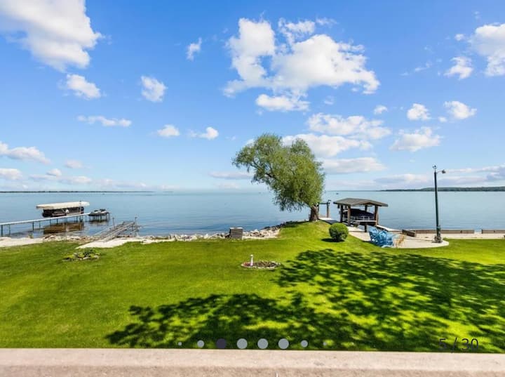 Lakeside Retreat On Lake Winnebago - Fond du Lac, WI