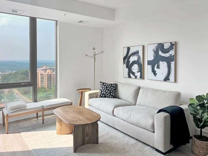 Luxi Natural Oak + Beige 2br In Tysons W Amenities - Fairfax, VA