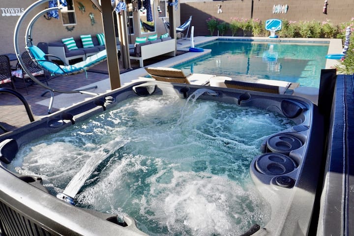 Retreat@brand-new Large Pool & Spa, Great Value! - North Las Vegas, NV