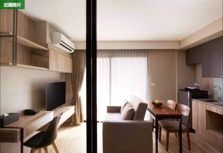 1br Twin Suit 2ppl/surasak Bts Sathorn/pool /Wifi - Thailand