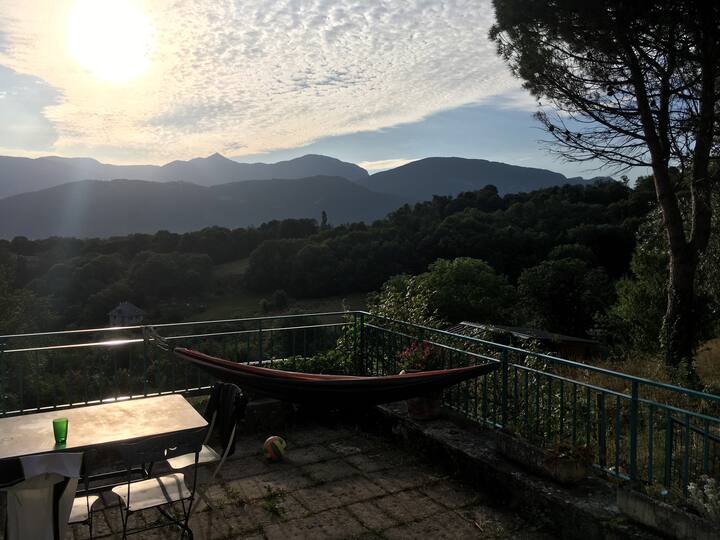 Maison Au Vert Avec Vue Plongeante - Chambéry