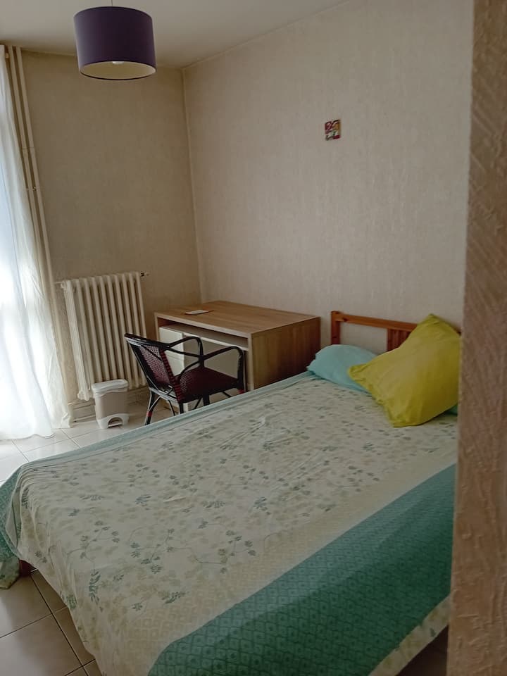 Chambre Confortable - Toulouse