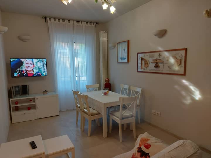 Appartamento Centrale Ai Navigli Di Milano - Milan