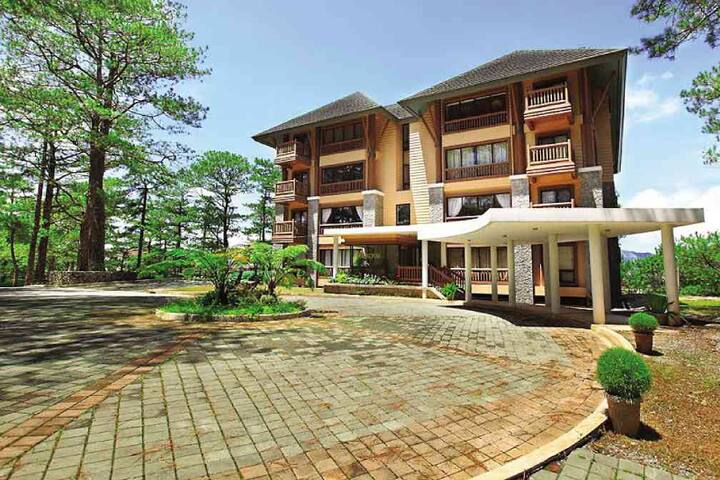 Rizal Vacation Rentals with Lake Access - Philippines | Airbnb