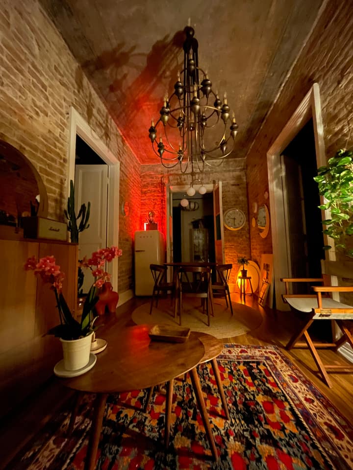 Historical Artistic Circle - Karaköy