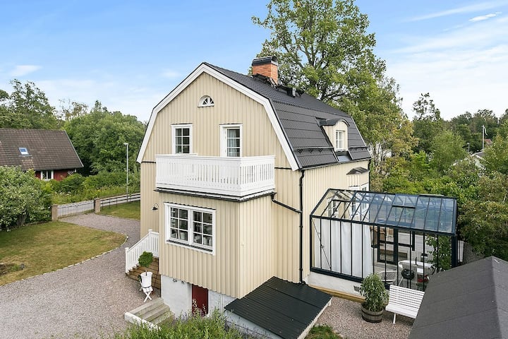 Villa 8 Min Från Stockholm - Stockholm