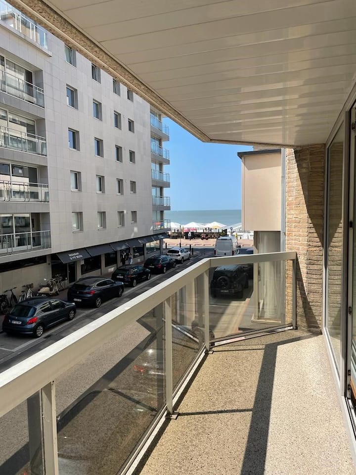 Mooi Appartement Met Zijdelings Zeezicht - Knokke-Heist