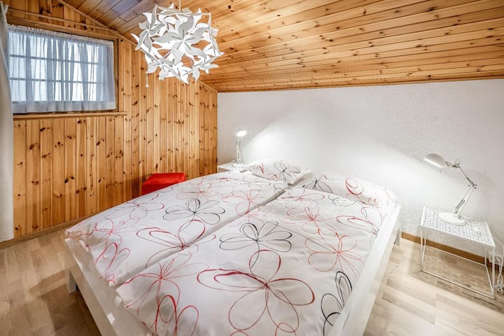 Charmantes Gästezimmer Mit Frühstücksbuffet - Kandersteg