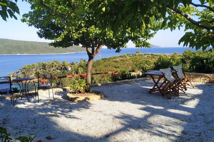 Ηρώ 4/ Iro Studio 4 - Alonissos
