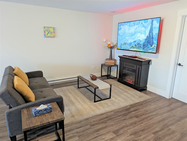 New & Bright Unit In Beautiful Quispamsis - Hampton