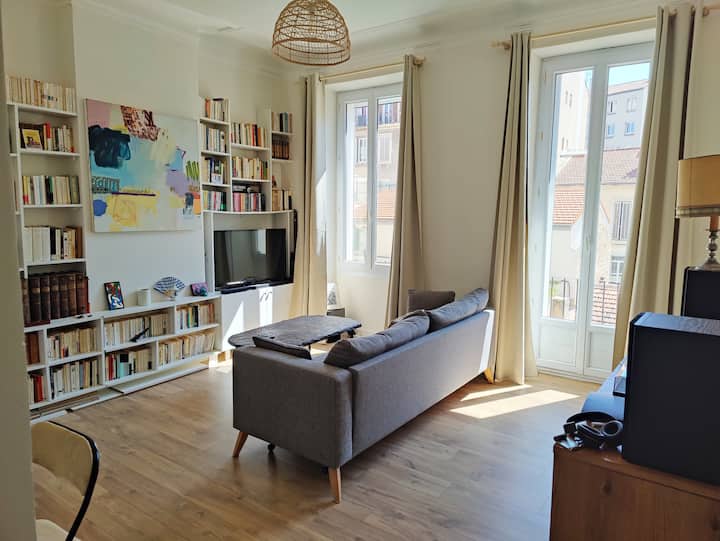 Grand Deux Pièces Central, Balcon Ensoleillé. Clim - Marseille