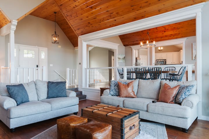 Lake Access | Sweeping Views + Ac | Pet Friendly - Lake Arrowhead, CA