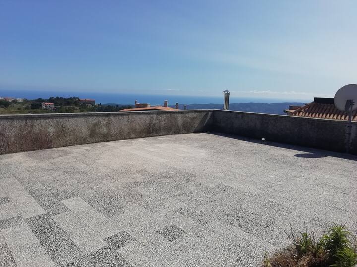 Appartamento Con Ampio Terrazzo - Rodi Garganico