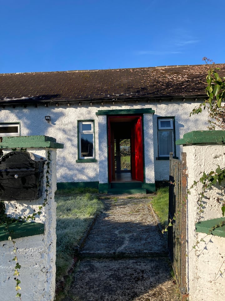 Beautiful 3 Bedroom Cottage - Cavan