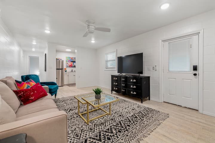 Private Guest Suite, Sleep & Bike, Updated! - Bella Vista, AR