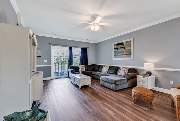Serene Unit With Lake View - Myrtle Beach, SC