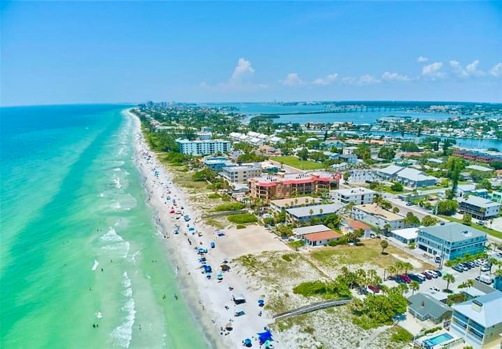 3 Mins To Beach-free Parking, King Beds, Work Desk - Largo, FL