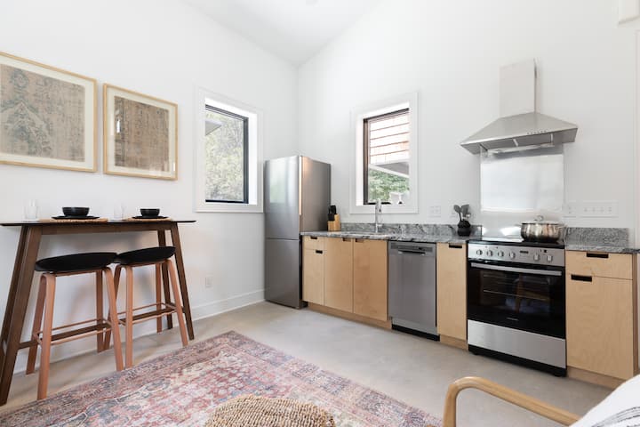 Modern + Elegant + Light + Cozy - Durham, NC