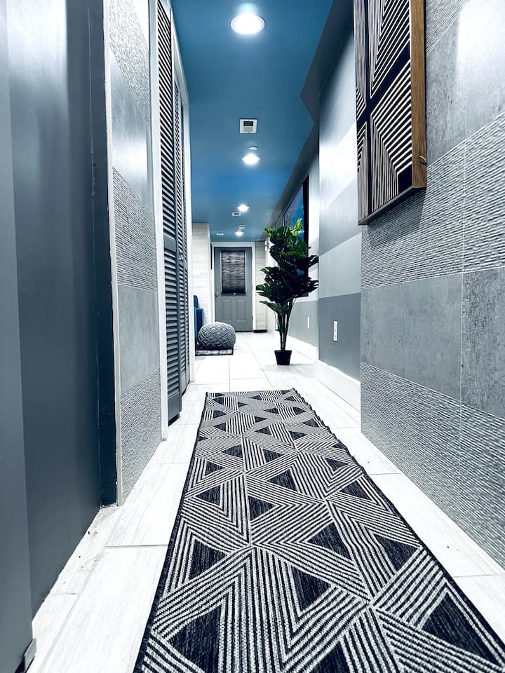 Capitol Retreat: Luxury Oasis In The Heart Of Dc - Washington, D.C., DC