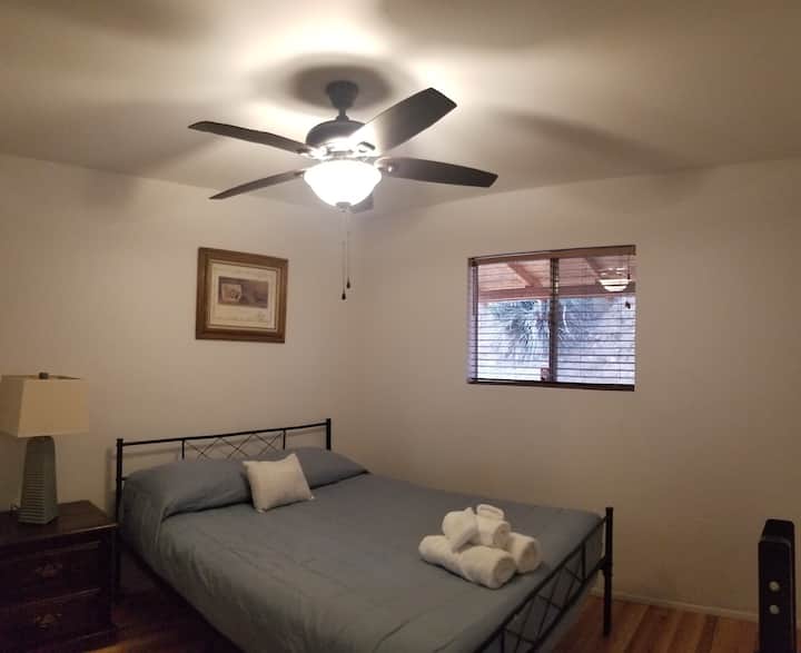 Room,  Wofford Height - Kernville, CA