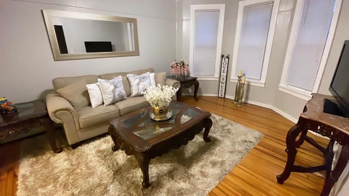 Cozy Bedroom - Providence, RI