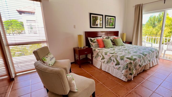 Spacious King Size Bed Room At Costa Blanca Beach - Panama