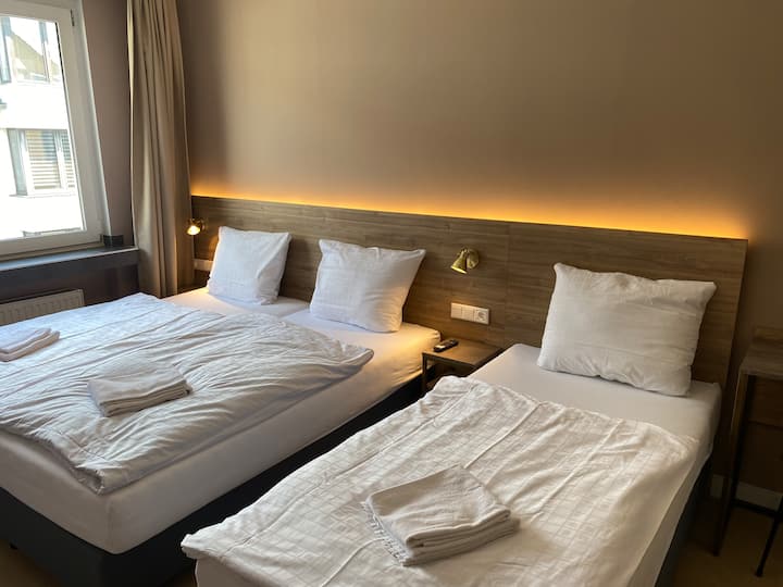 Stylish City Triple Room - Düsseldorf