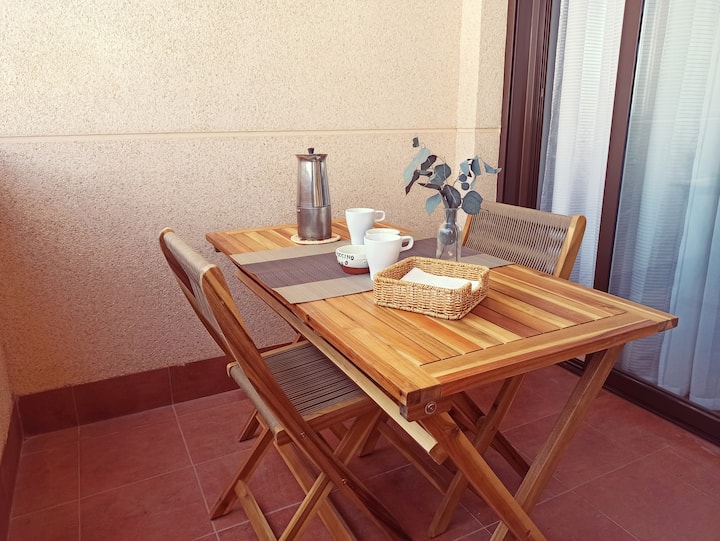 Urban Oasis: Rooftop Pool, City Center And Ac - Águilas